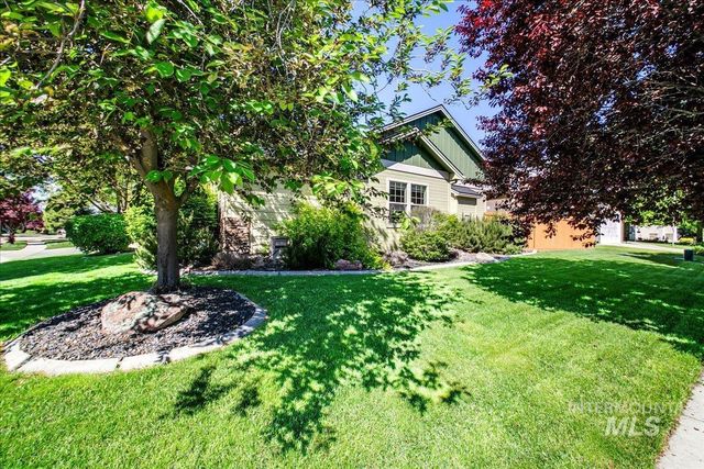 Denise Ferrari, Real Estate Agent - Compass