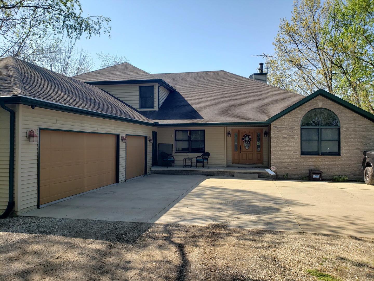 7620 Alexander Road, Heyworth, IL 61745 | Compass