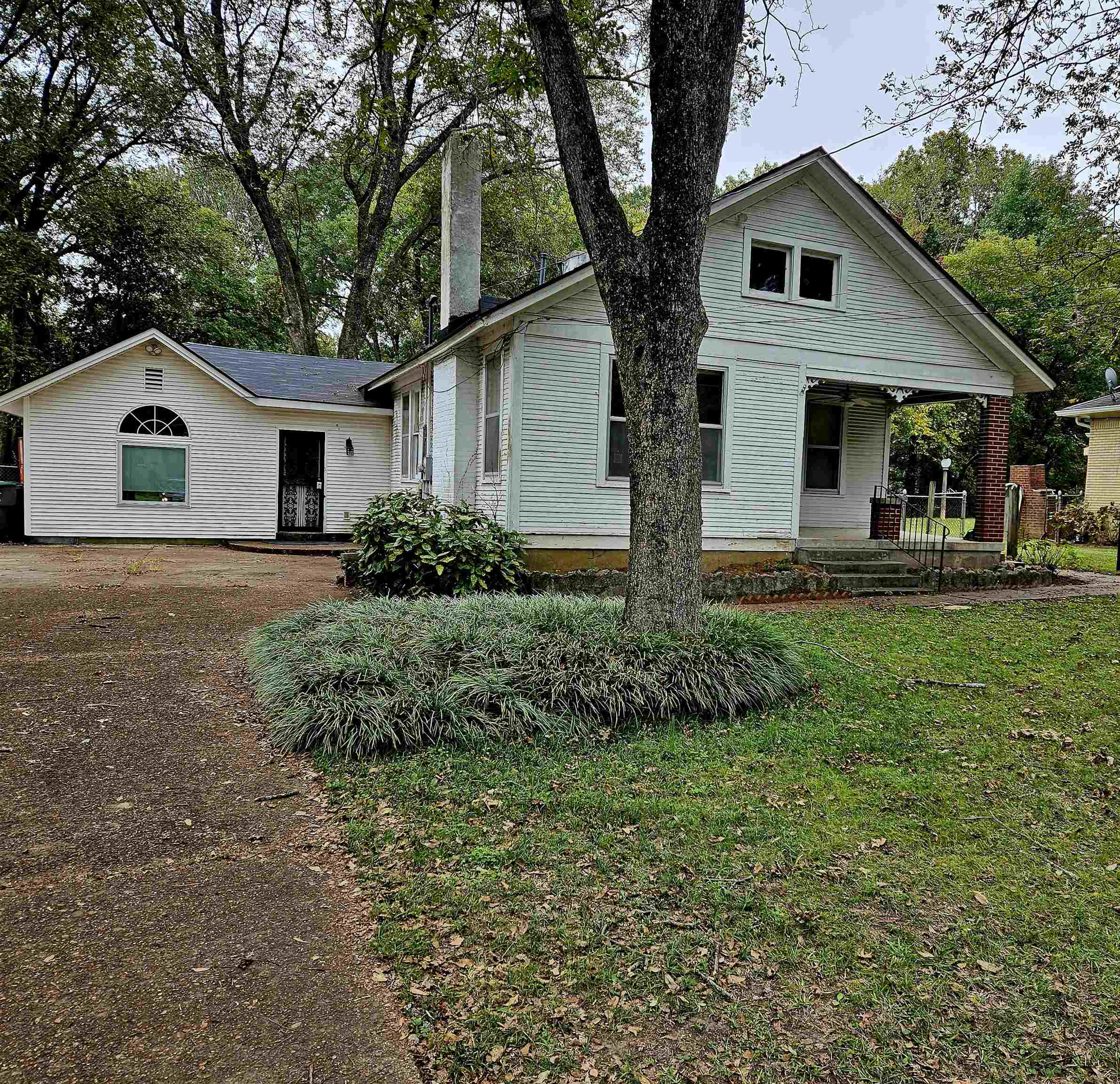 3652 Graves Rd, Memphis, TN 38116
