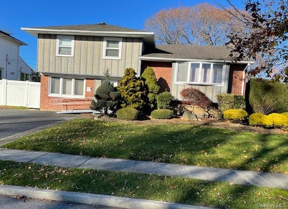 11 Fordham Dr, Plainview, NY 11803 | MLS #938707 | Compass