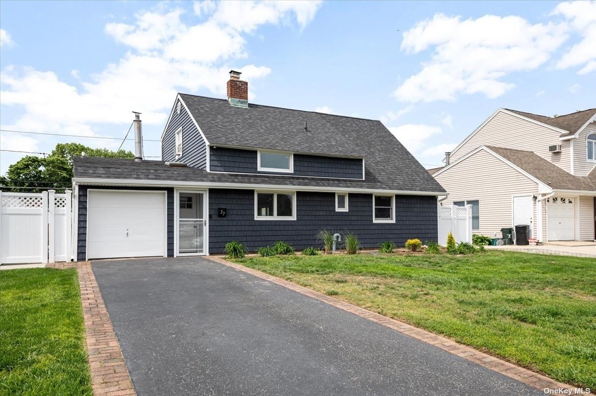 27 Dock Lane, Wantagh, NY 11793 | Compass