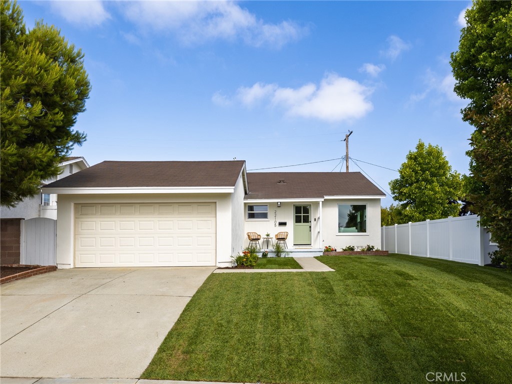 22105 Ellinwood Dr, Torrance, CA 90503 | MLS #SB25136484 | Compass