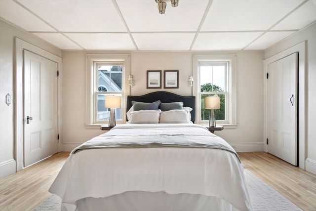 Christine Tierney, Real Estate Agent - Compass