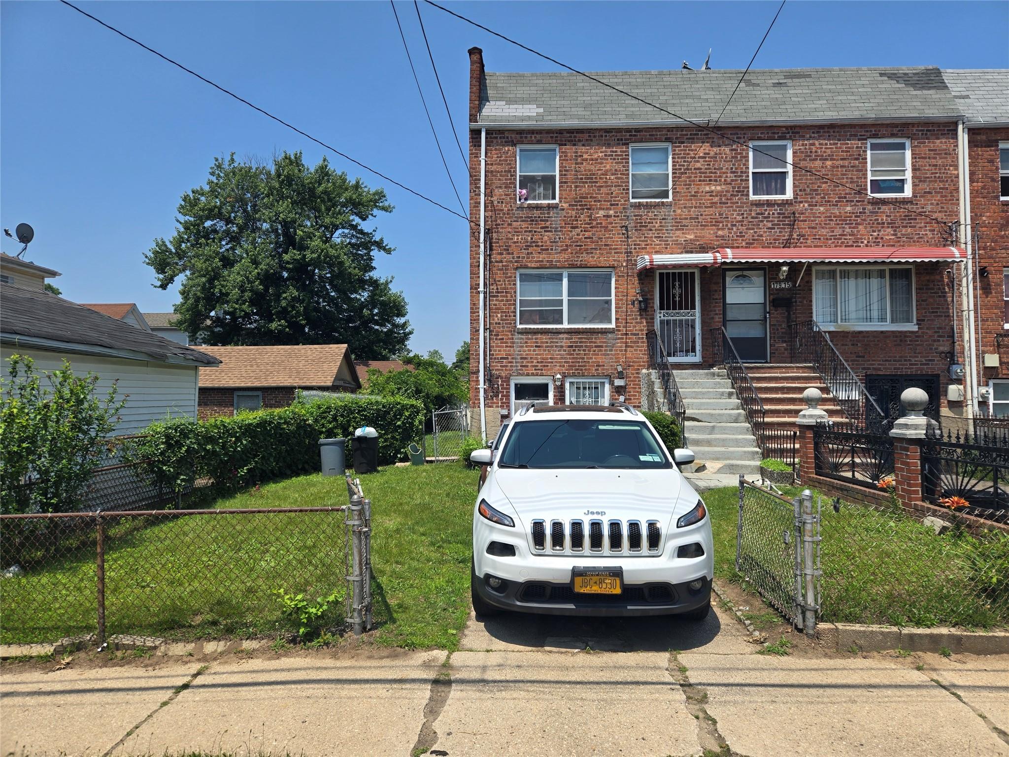 179-11 Eveleth Road | Compass