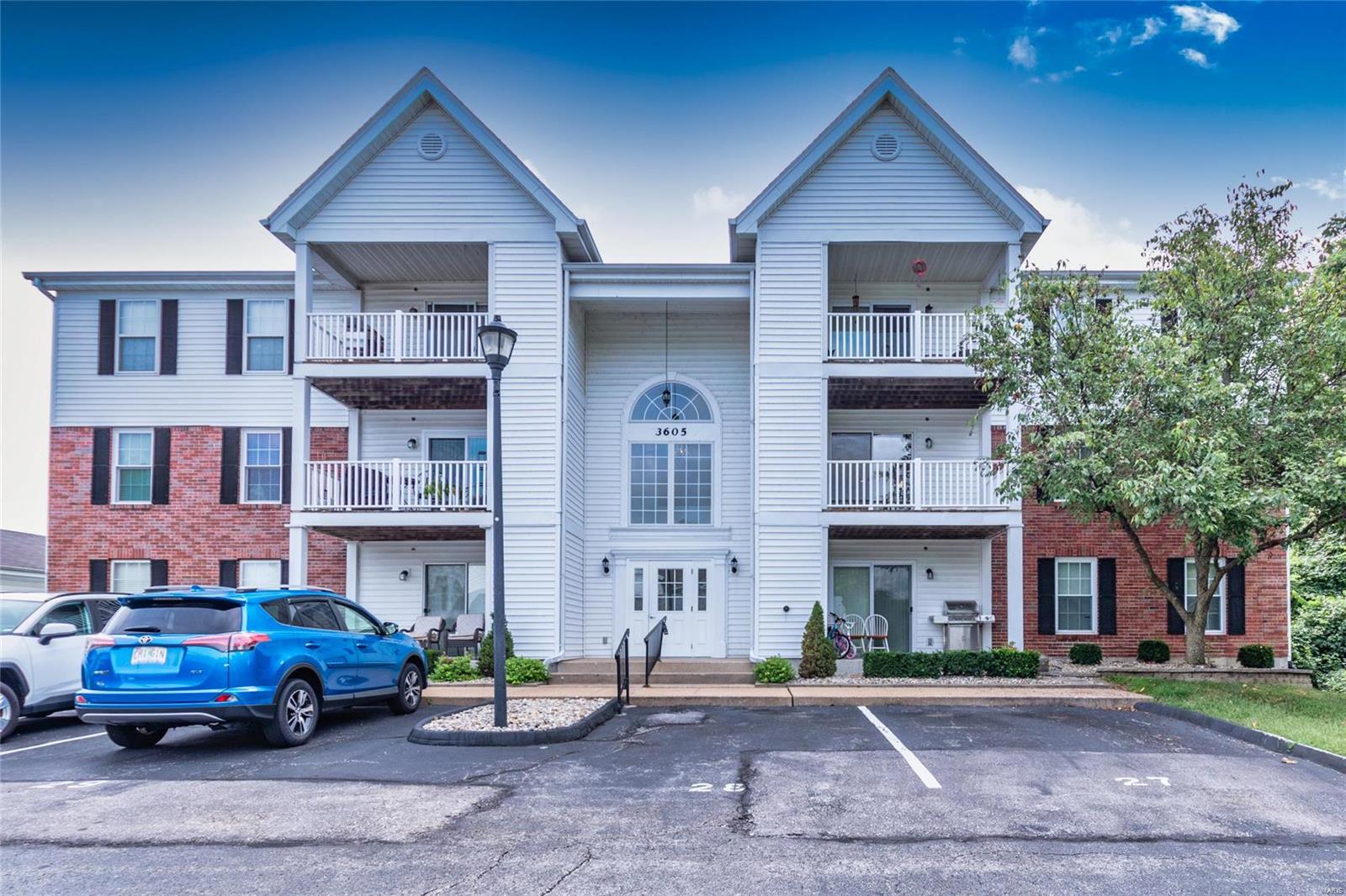 3605 Tracey Rich Rd Street, Unit 2A, St. Louis, MO 63125 | Compass