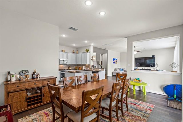 Carmen Ruiz Brett Real Estate Agent Compass