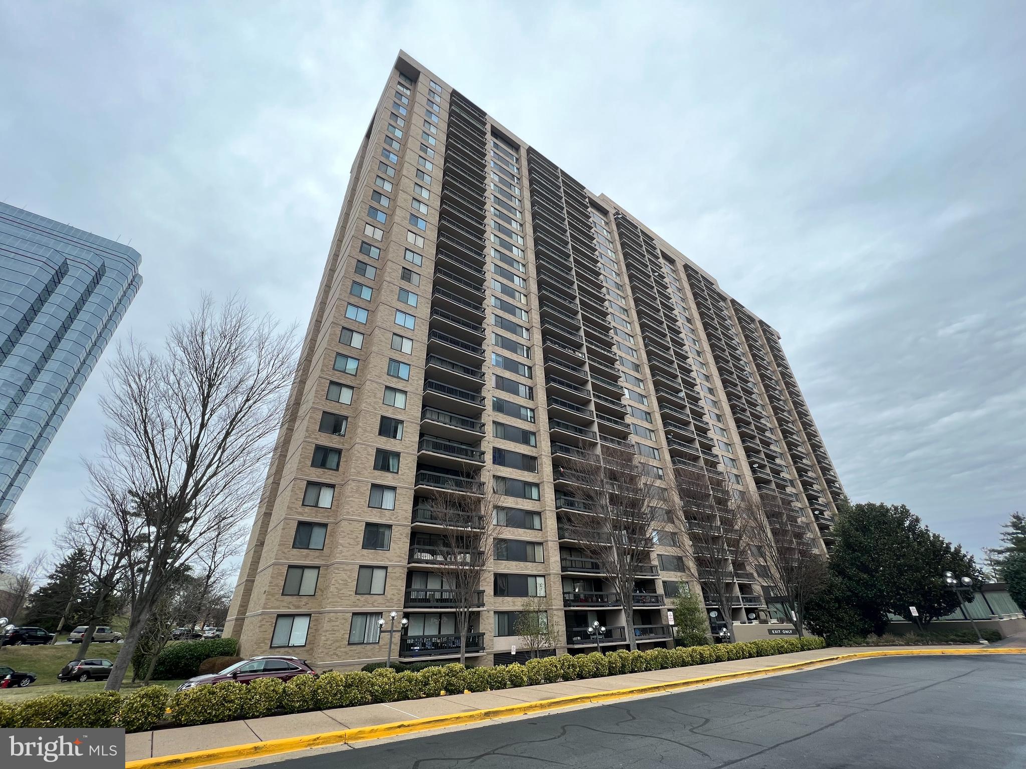 3701 South George Mason Drive, Unit 2618N, Falls Church, VA 22041 | Compass