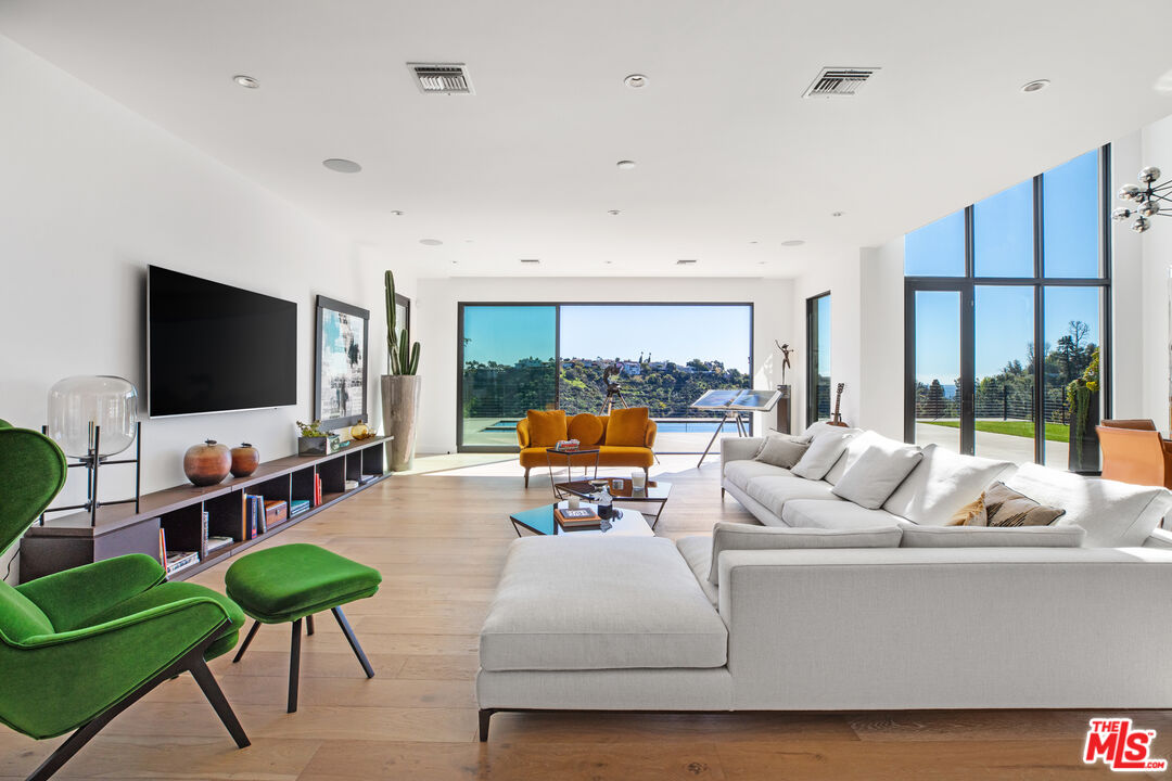 1172 Linda Flora Drive, Los Angeles, CA 90049 | Compass