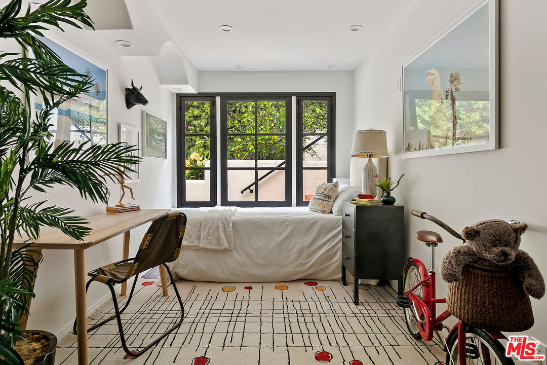 3710 Effingham Place, Los Angeles, CA 90027 | Compass