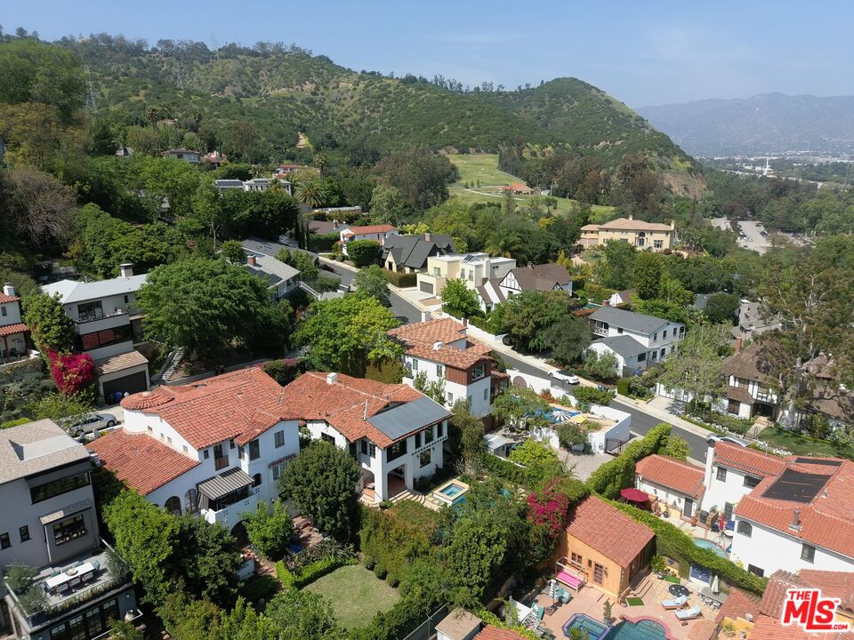 3710 Effingham Place, Los Angeles, CA 90027 | Compass