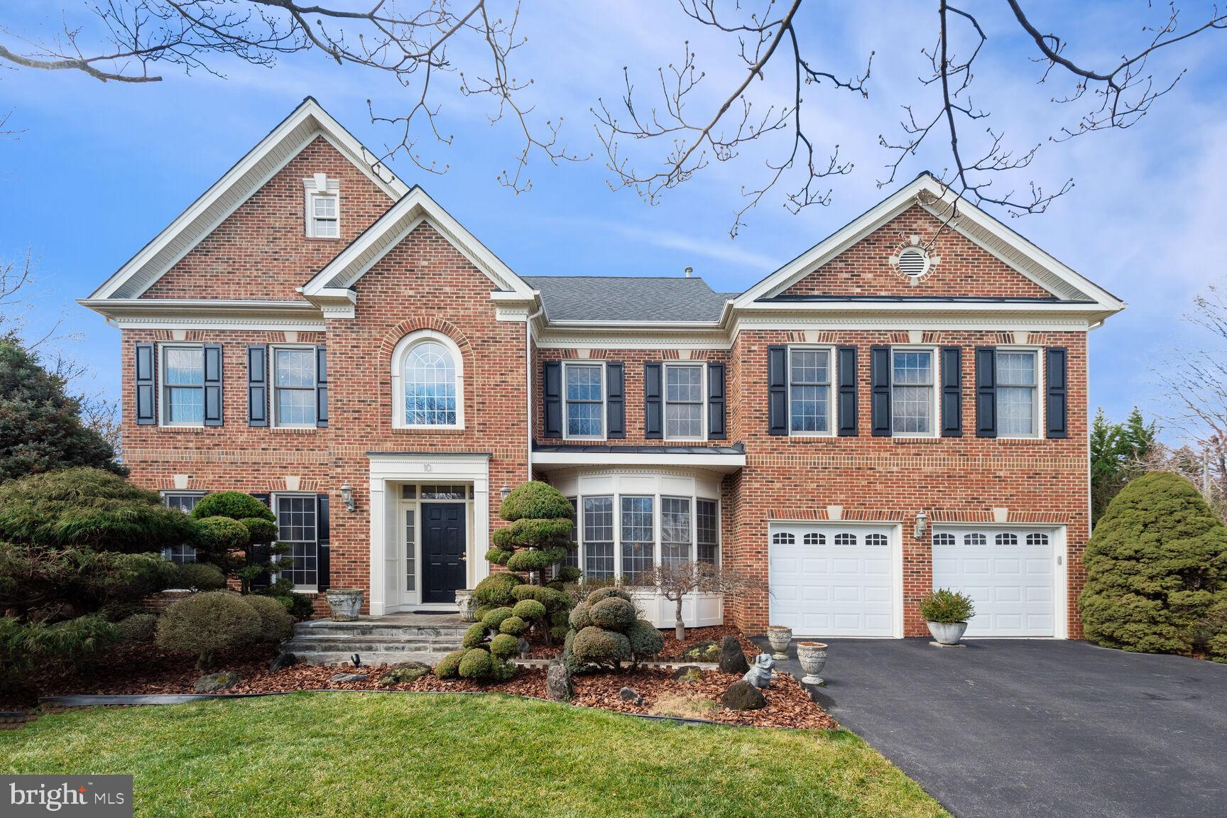 10 Maplecrest Court, Potomac, MD 20854 | Compass
