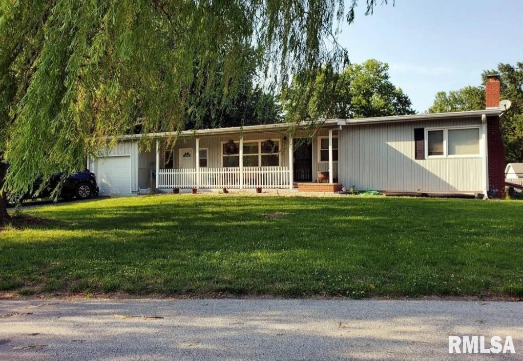 2619 Lake Drive South, Quincy, IL 62305 | Compass