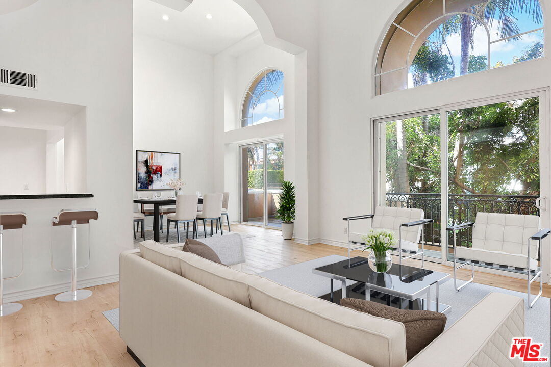 11978 Mayfield Avenue, Unit 1, Los Angeles, CA 90049 | Compass