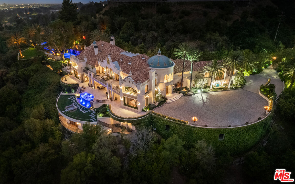 10066 Cielo Drive, Beverly Hills, CA 90210 | Compass 10066 Cielo Drive, Beverly Hills, CA 90210 | Compass