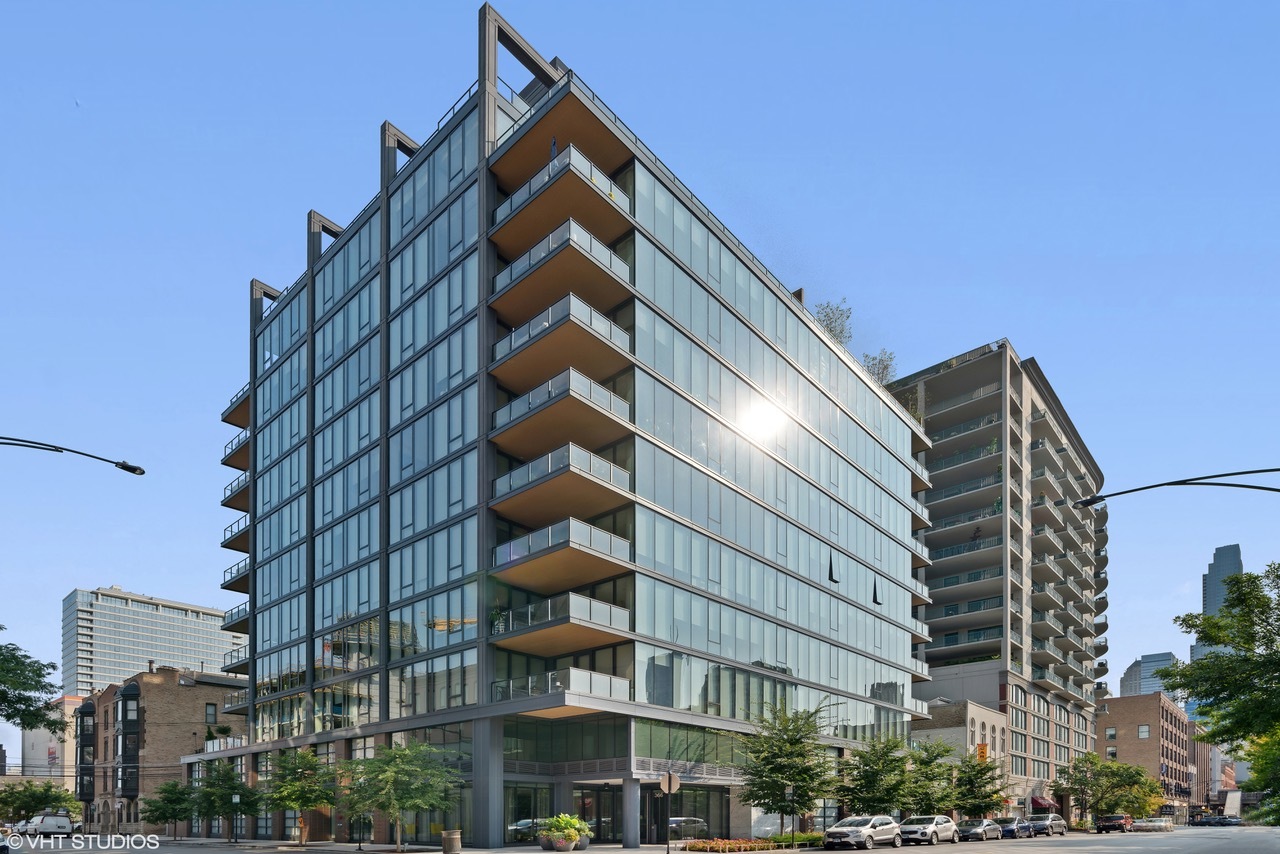 366 West Superior Street, Unit 302, Chicago, IL 60654 | Compass