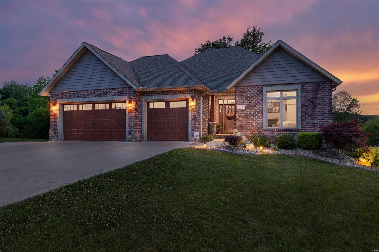 1 Lakeview Drive, Worden, IL 62097 | Compass