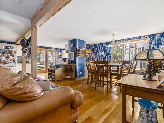 Jessica Witter-Aladesanmi, Real Estate Agent - Compass