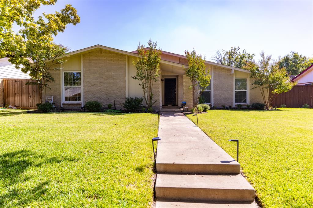 5000 Latham Dr, Plano, TX 75023 | MLS #21089885 | Compass