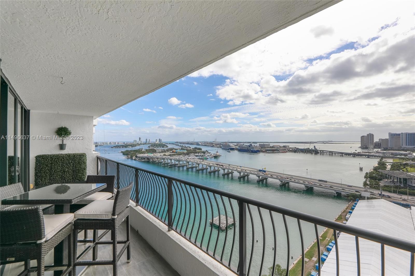 555 NE 15th St, Unit 30H, Miami, FL 33132 | MLS #A11496637 | Compass