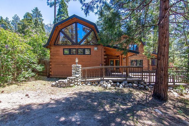 Amber Booth, Real Estate Agent - Compass