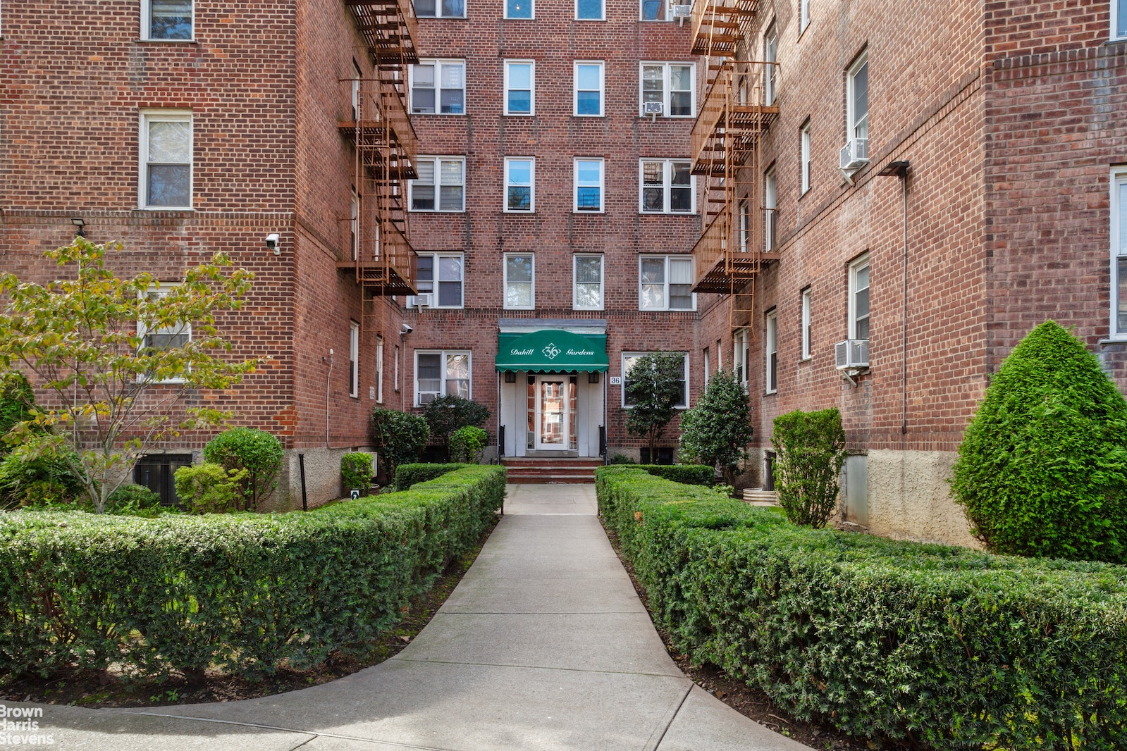 Dahill Gardens | Fasci Garden