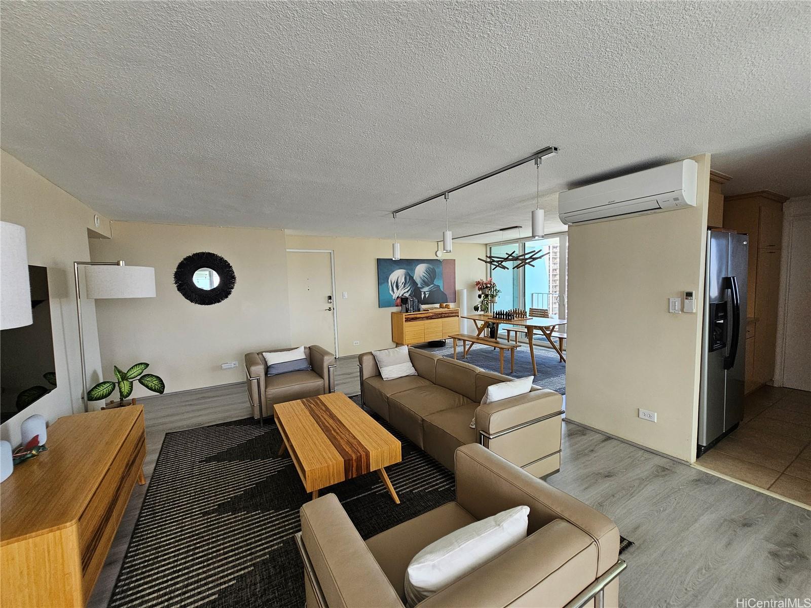 1130 Wilder Avenue, Unit PH1, Honolulu, HI 96822 | Compass