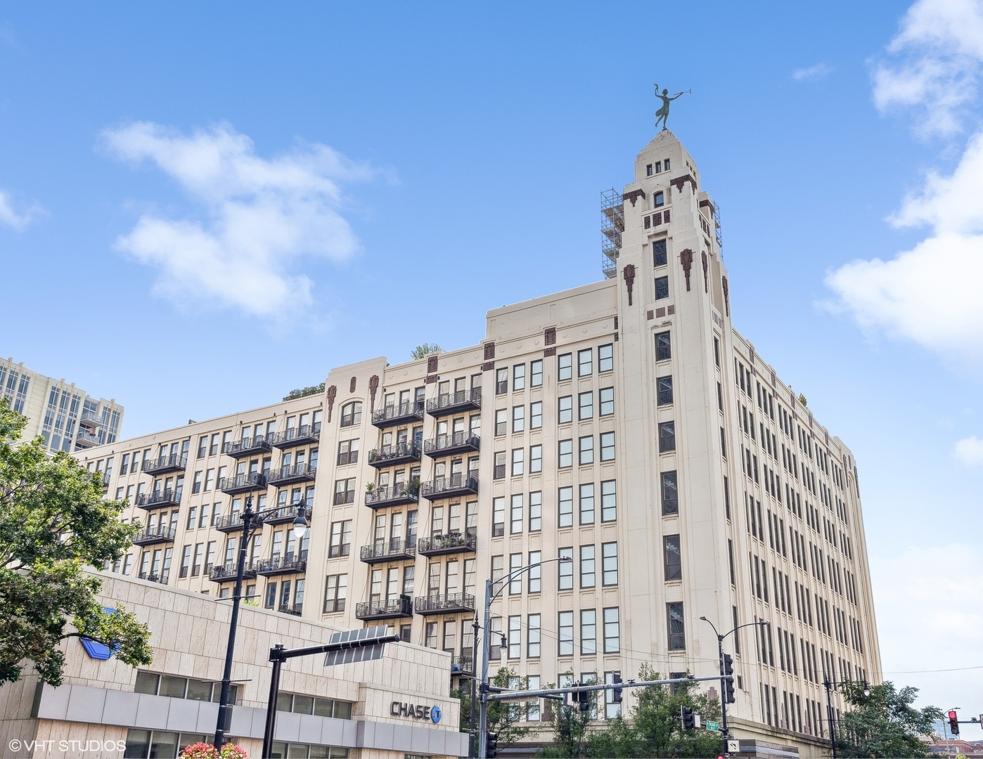 758 North Larrabee Street, Unit 203, Chicago, IL 60654 | Compass