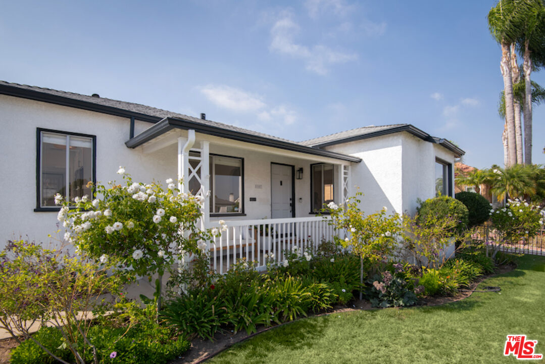 8107 Airlane Avenue, Los Angeles, CA 90045 | Compass