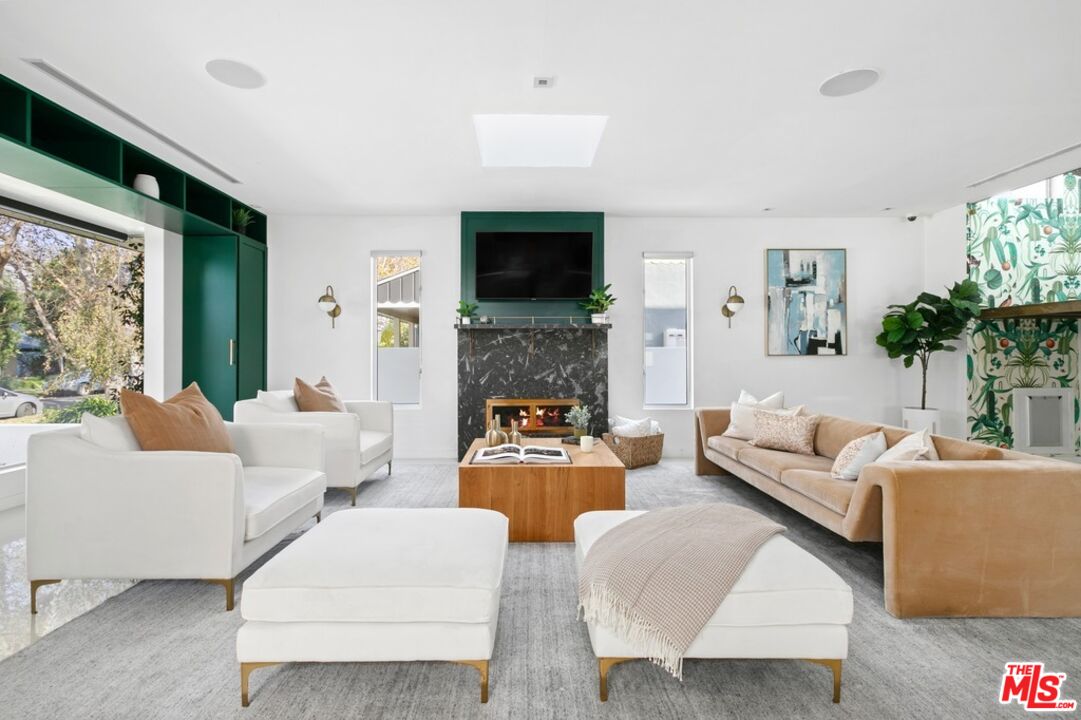 12334 Cantura Street, Studio City, CA 91604 | Compass