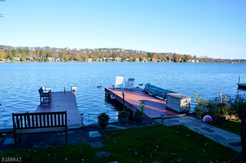 16 Maple Parkway, Sparta, NJ 07871 | Compass