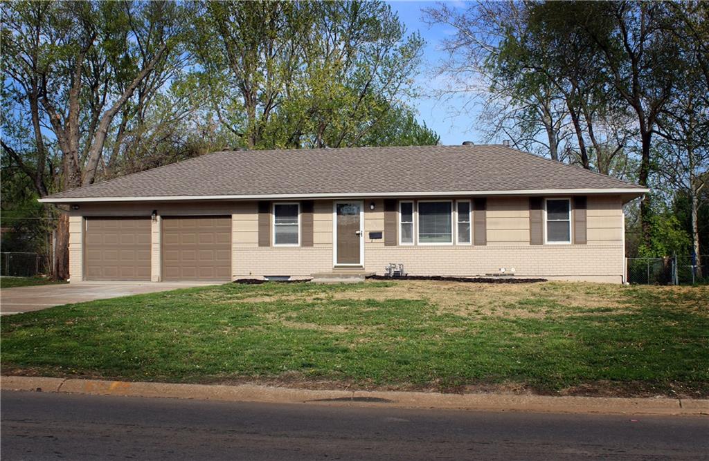 10201 Hillcrest Rd, Kansas City, MO 64134 | MLS #2544016 | Compass