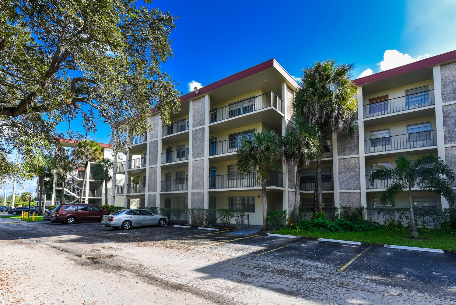 3070 Northwest 48th Terrace, Unit 402, Lauderdale Lakes, FL 33313 | Compass