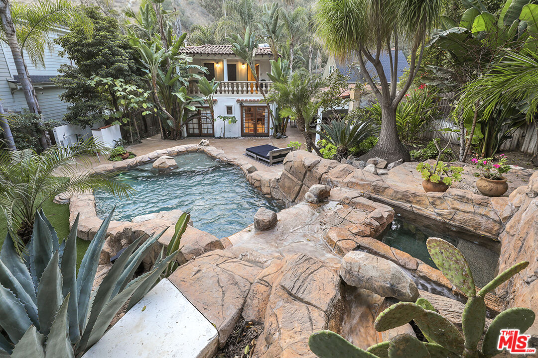 1840 Laurel Canyon Blvd, Los Angeles, CA 90046 | MLS #25534052 | Compass