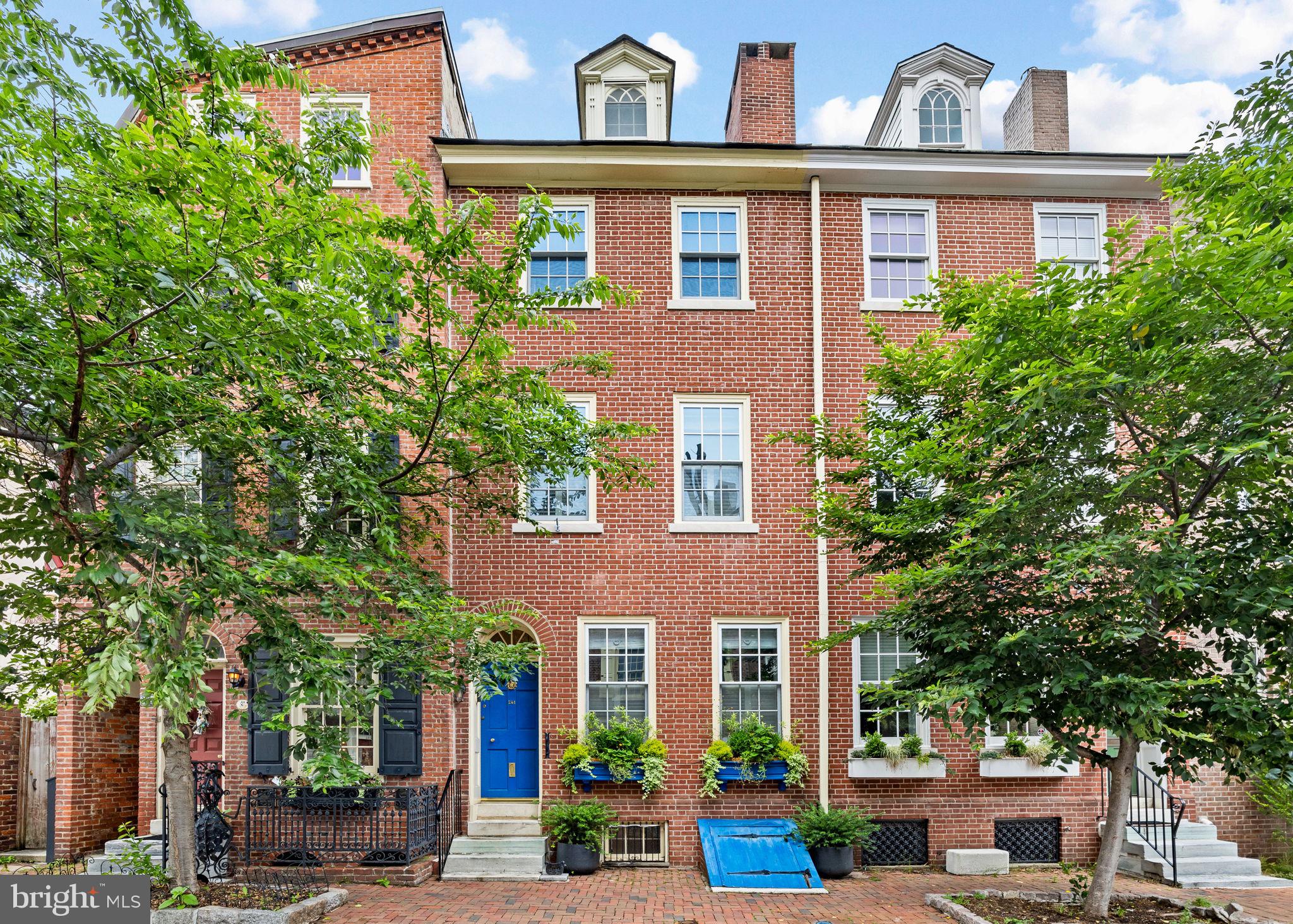 241 Delancey St, Philadelphia, PA 19106 | MLS #PAPH2495716 | Compass