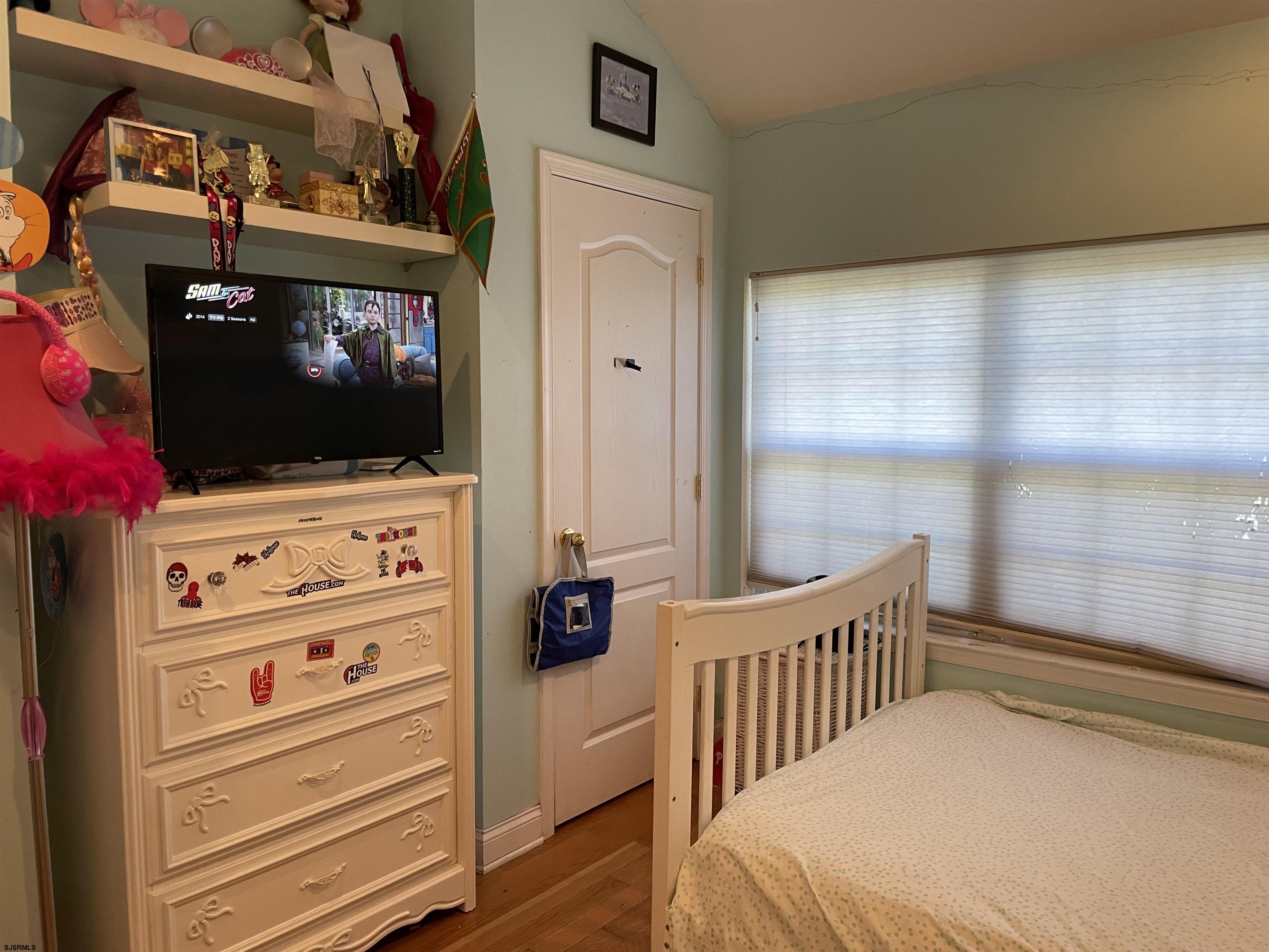 Sam And Cat Bedroom Tour