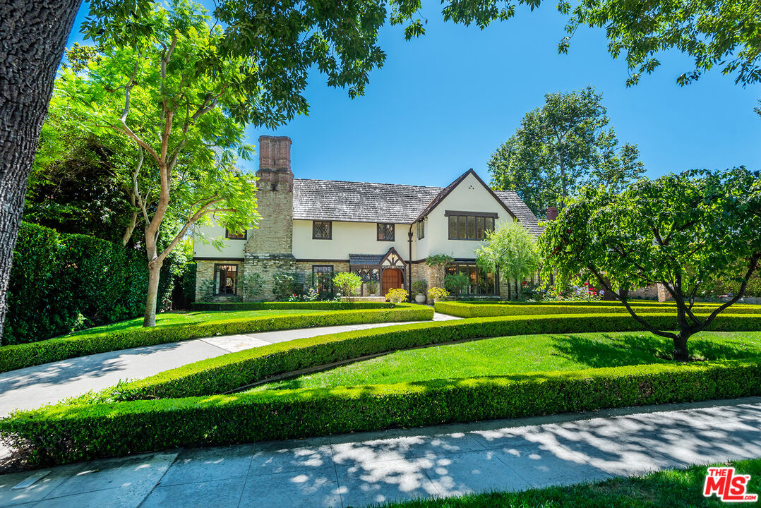 717 North Alpine Drive, Beverly Hills, CA 90210 | Compass