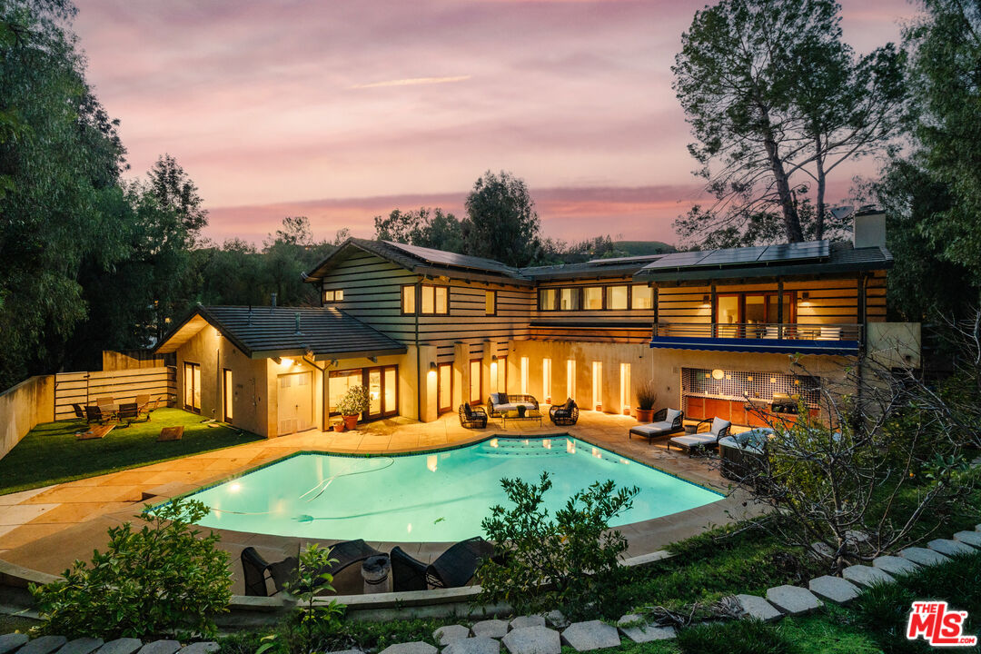 5386 Jed Smith Rd, Hidden Hills, CA 91302 | MLS #24-352967 | Compass