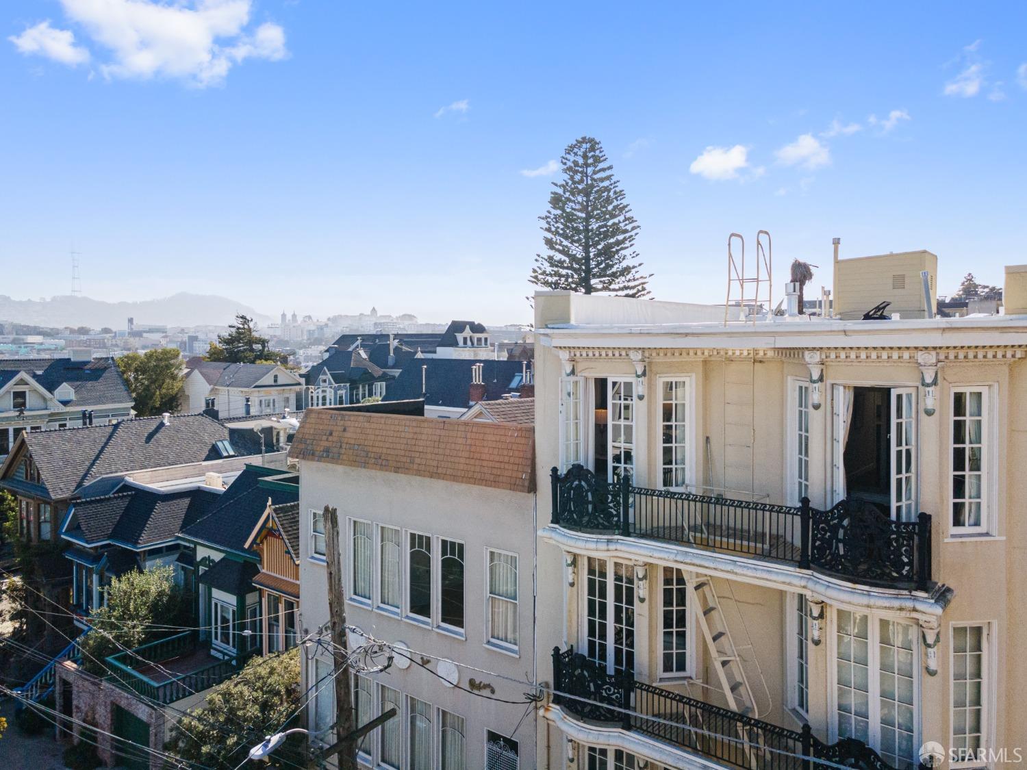 2211 Broderick Street, Unit 5, San Francisco, CA 94115 | Compass