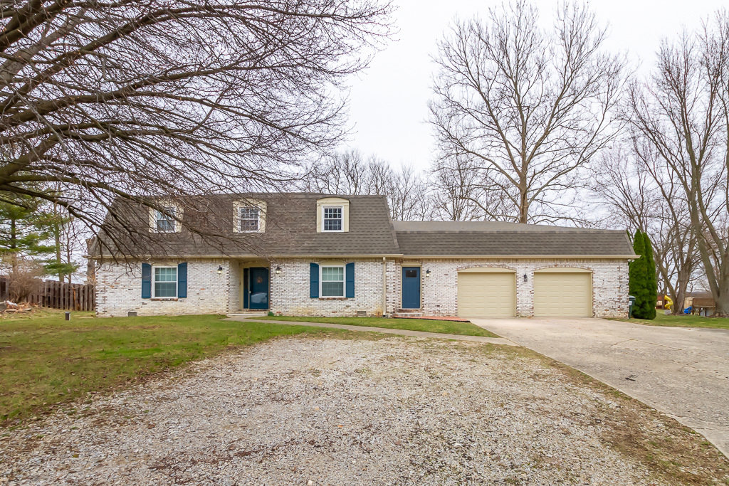 7601 West Mockingbird Court, New Palestine, IN 46163 | Compass
