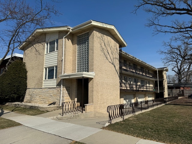 765 Busse Highway, Unit 2B, Park Ridge, IL 60068 | Compass