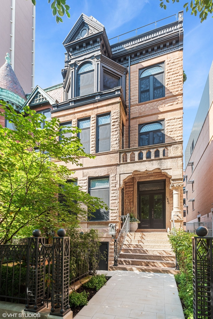 1540 North Dearborn Parkway, Chicago, IL 60610 | Compass