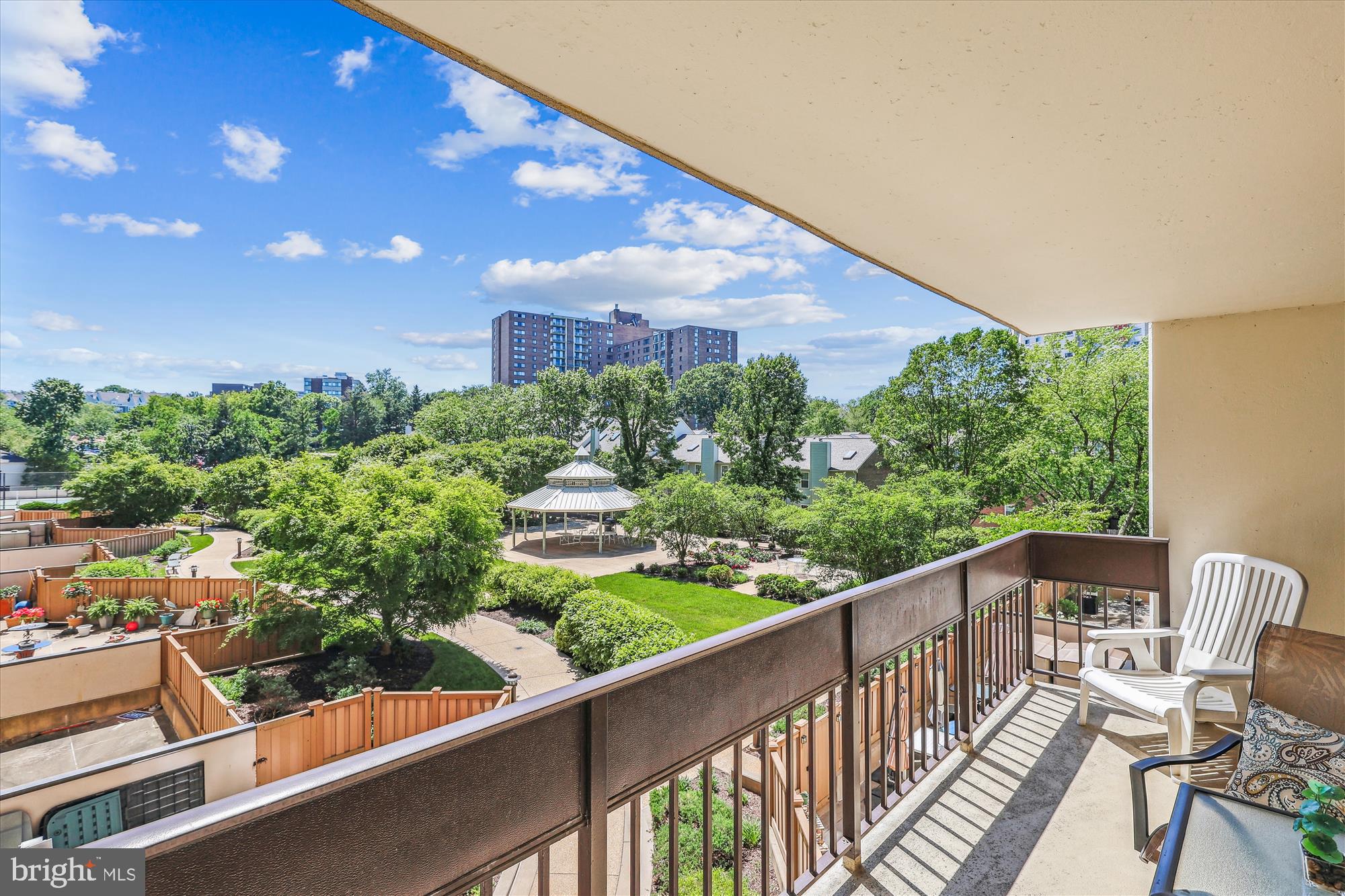 5300 Holmes Run Parkway, Unit 401, Alexandria, VA 22304 | Compass