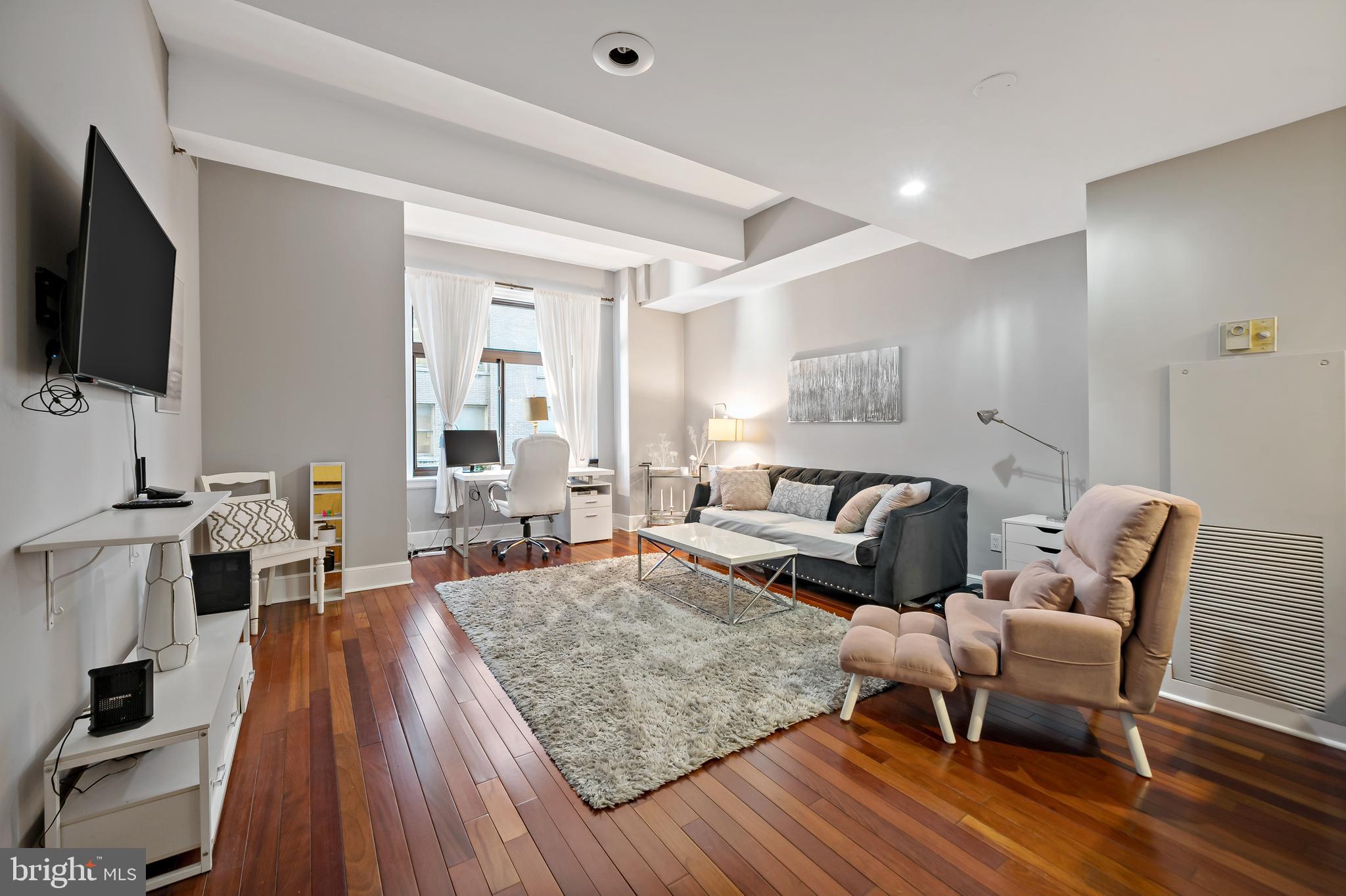 1500 Chestnut Street, Unit 10E, Philadelphia, PA 19102 | Compass