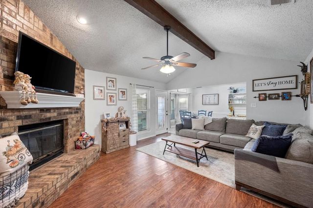 Regan Welch, Real Estate Agent - Compass