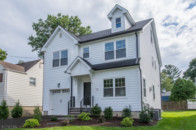 15 Congressional Parkway, Livingston, NJ 07039 | Compass