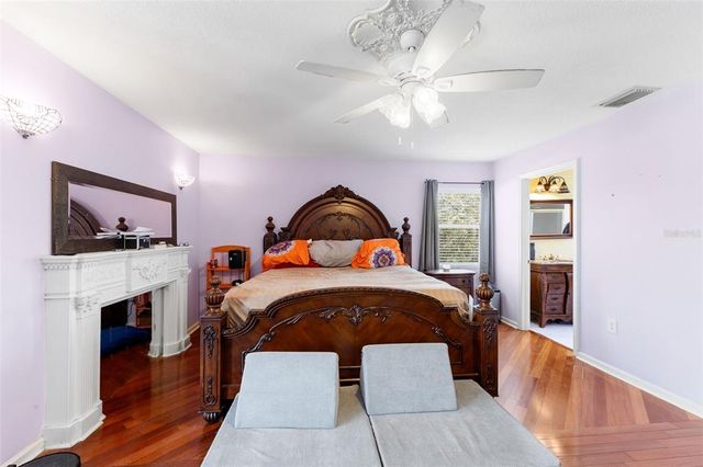 Michelle Ward, Real Estate Agent - Compass