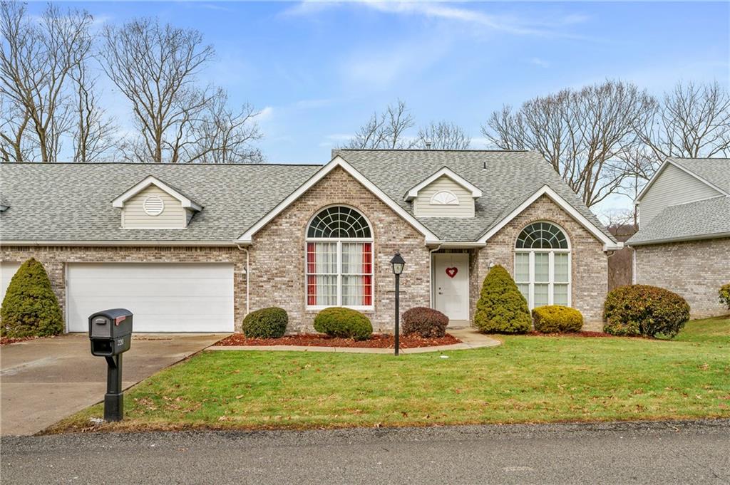 220 Country View Dr, Lower Burrell, PA 15068 | MLS #1687036 | Compass
