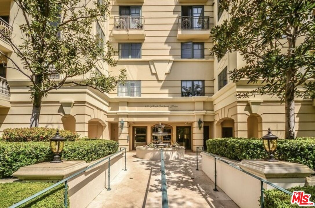 430 North Oakhurst Drive, Unit 407, Beverly Hills, CA 90210 | Compass