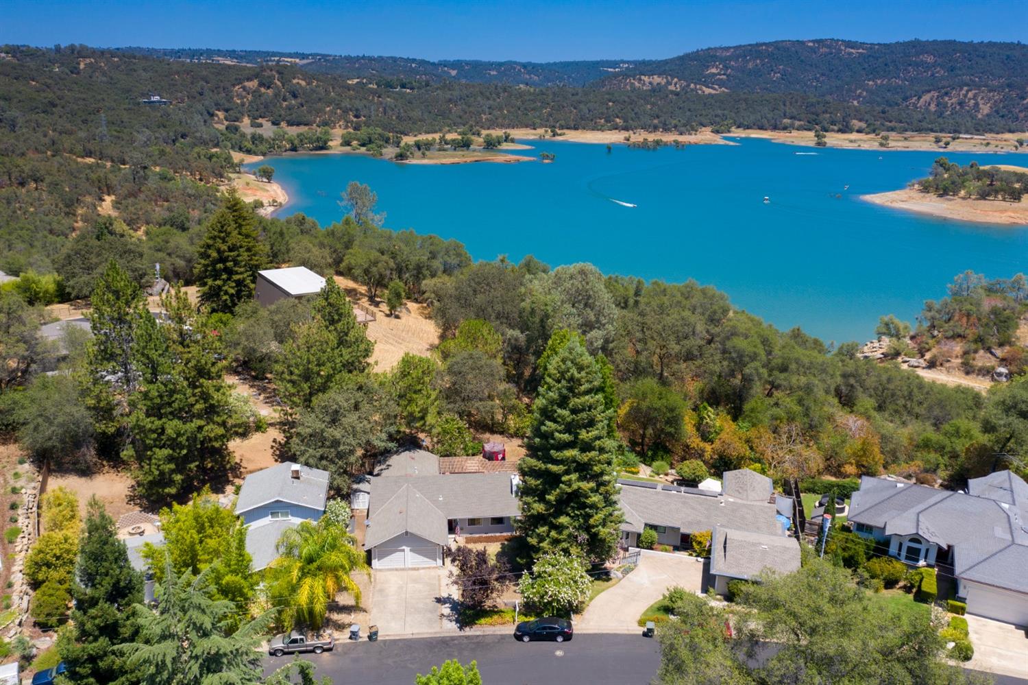 3935 Horseshoe Circle, Loomis, CA 95650 | Compass