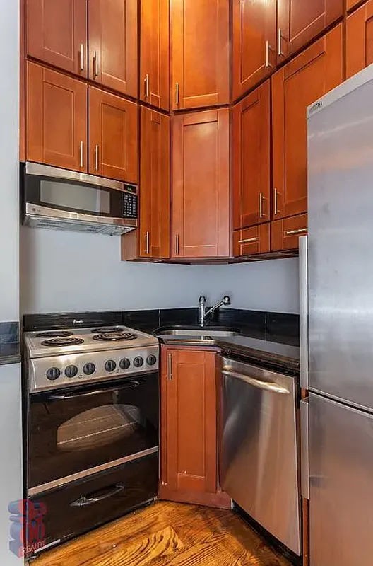 232 West 14th Street, Unit 2C, Manhattan, NY 10011 | Compass